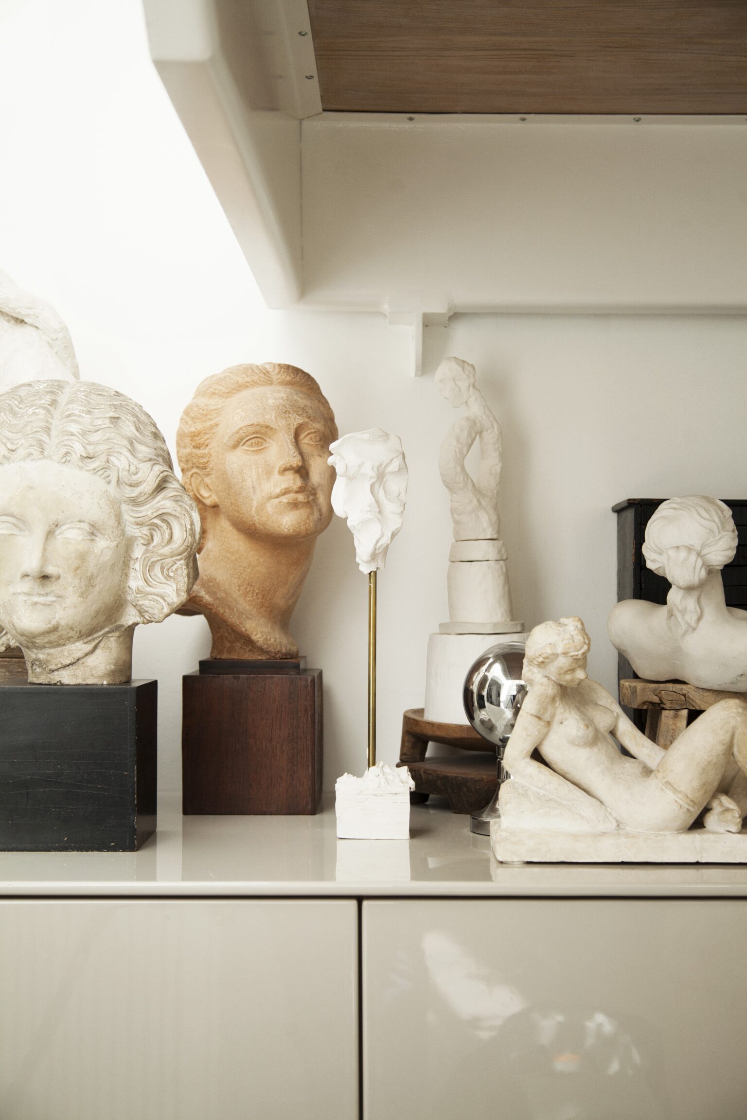 Guldsmed Marlene Juhl Jørgensens lejlighed i to etager er fyldt med ...