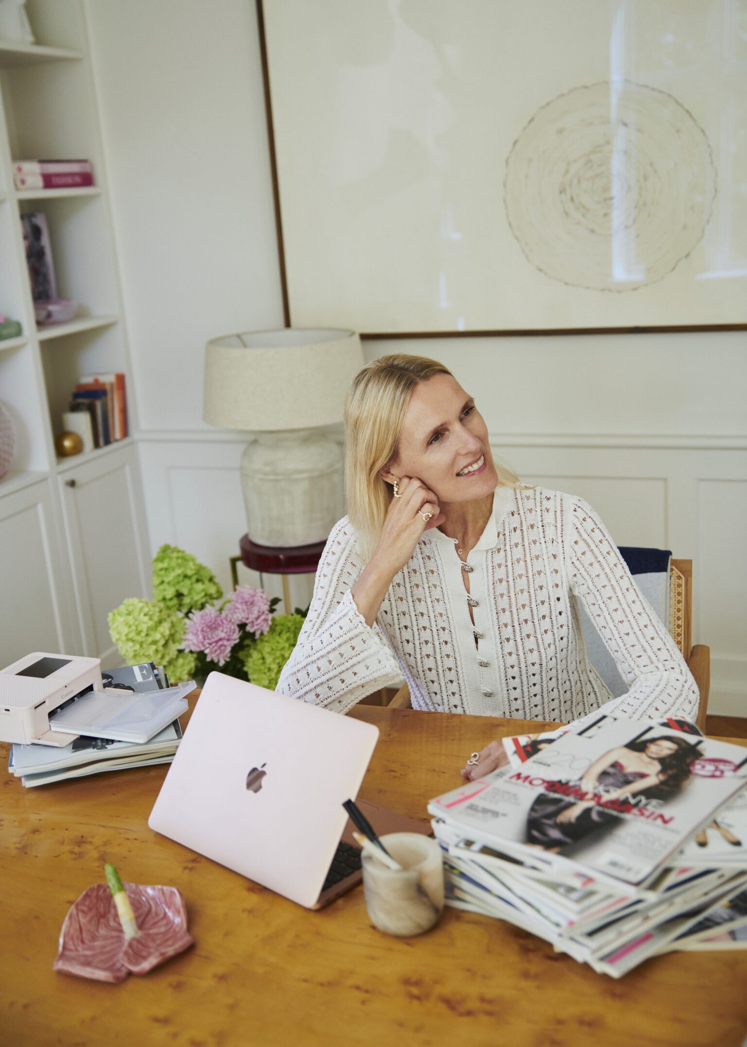 May Lifschitz: "Verden hænger jo desværre sådan sammen, at jo mere du ...